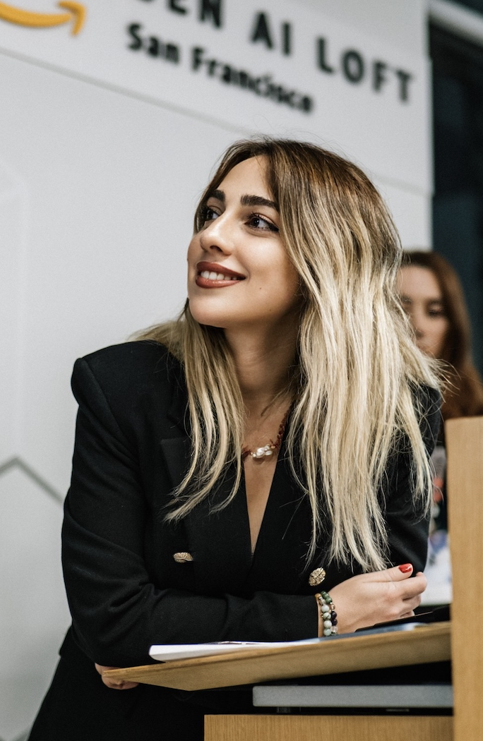 Merve Isler — Founder, Speaker, Builder